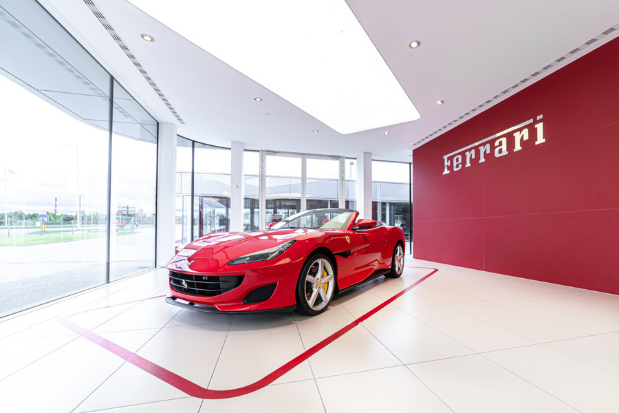 Ferrari Katowice - Autoryzowany Dealer oraz Serwis FERRARI w Katowicach